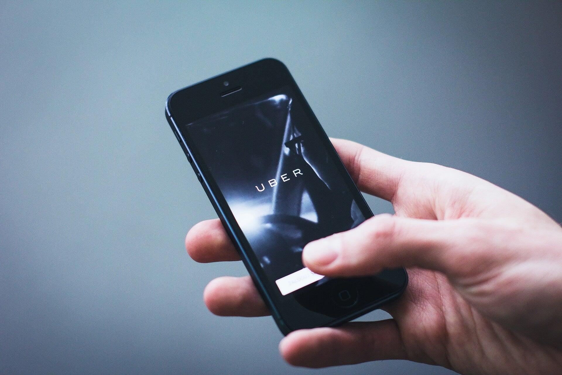 Uber'in ilk çalışanı Ryan Graves yönetim kurulundan çekildi - GecBunlari